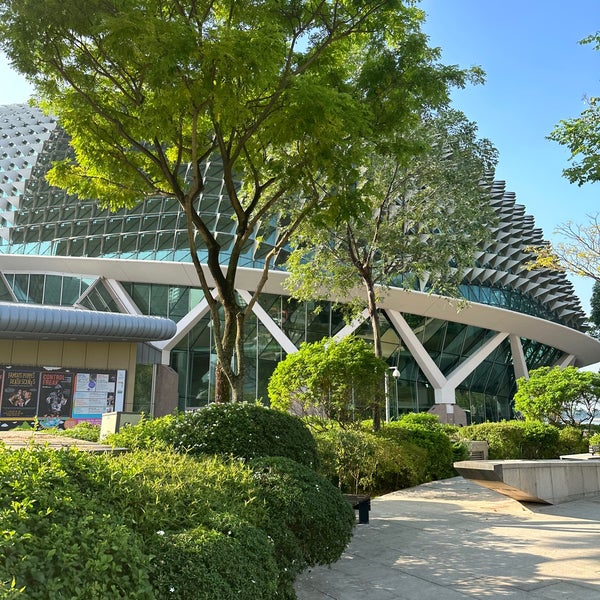 Esplanade Concert Hall - Downtown Core - Esplanade Theatres On The Bay