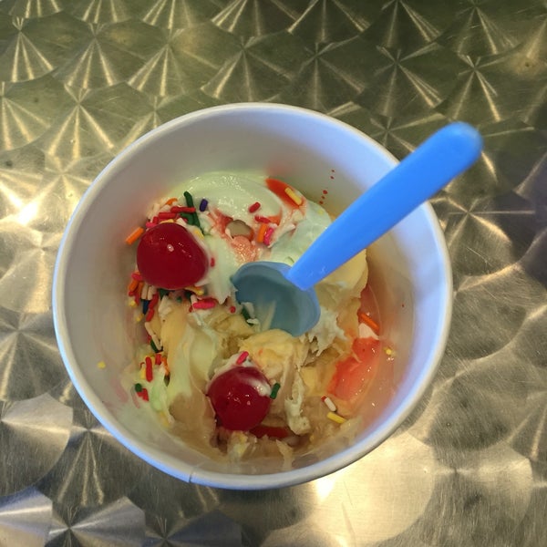 Photos at Yo-Way Frozen Yogurt - Oak Hill - 24 tips from 500 visitors