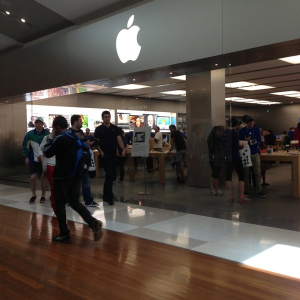 Photos at Apple Chermside - 43 tips