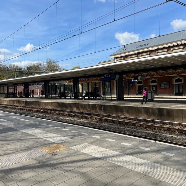 Station Baarn - Rail Station in Baarn