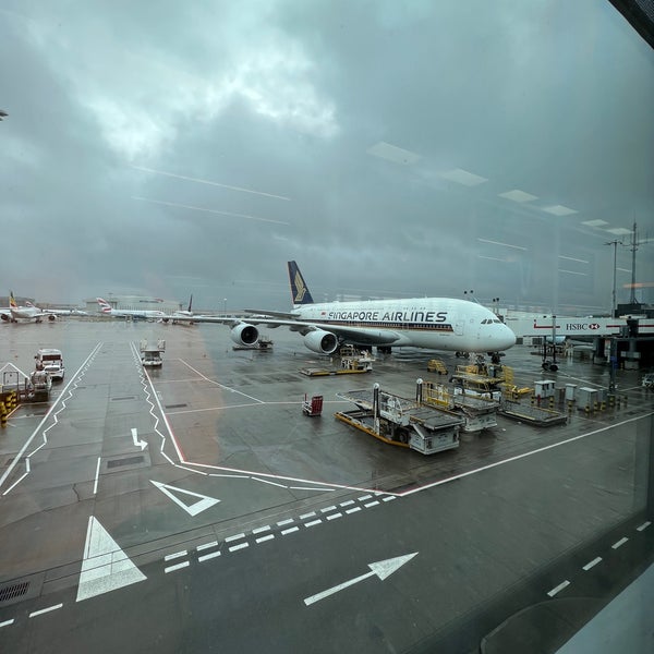 Gate B42 - Terminal 2B