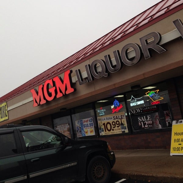 MGM Liquor Warehouse - Maplewood - Oakdale - 3 tips from 153 visitors