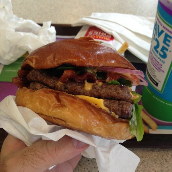 Photos at Wendy’s - Fast Food Restaurant in Downtown Miami