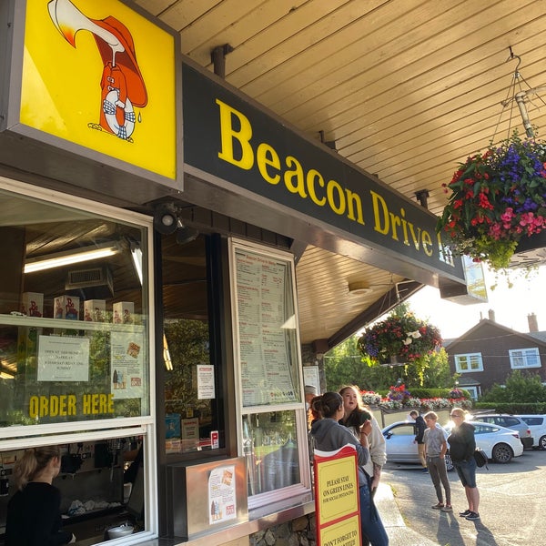 Beacon Drive In - Diner in James Bay