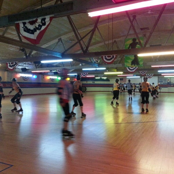 Photos at Fleetwood Skating Rink - Skating Rink in Chicago