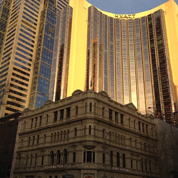 Louis Vuitton Collins Street Melbourne | semashow.com