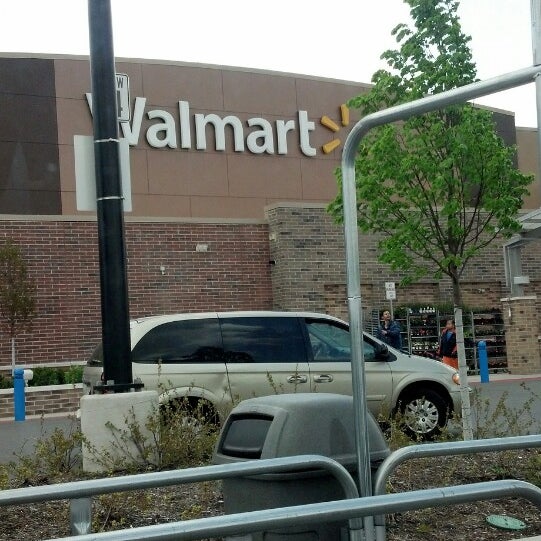Photos at Walmart Supercenter - Big Box Store in Chicago