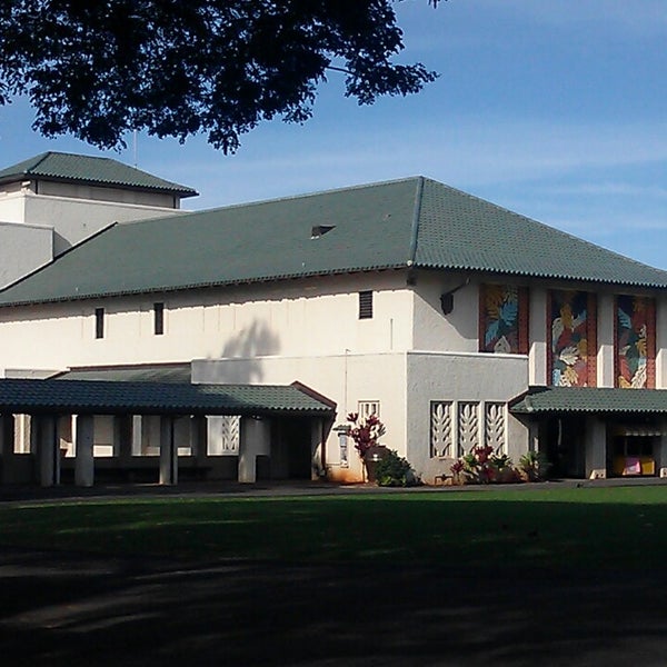 Midkiff Learning Center - College Library in Kapalama