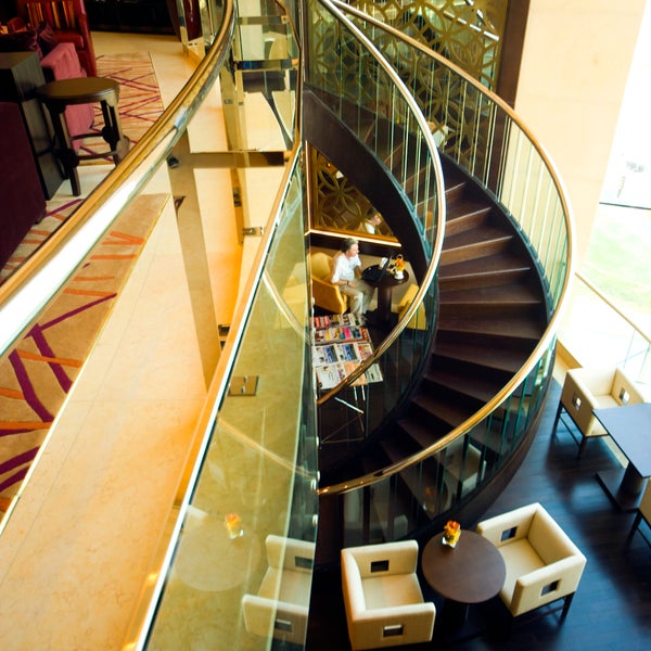 Raffles Club Lounge - أم هرير الثانية - 3 tips from 213 visitors