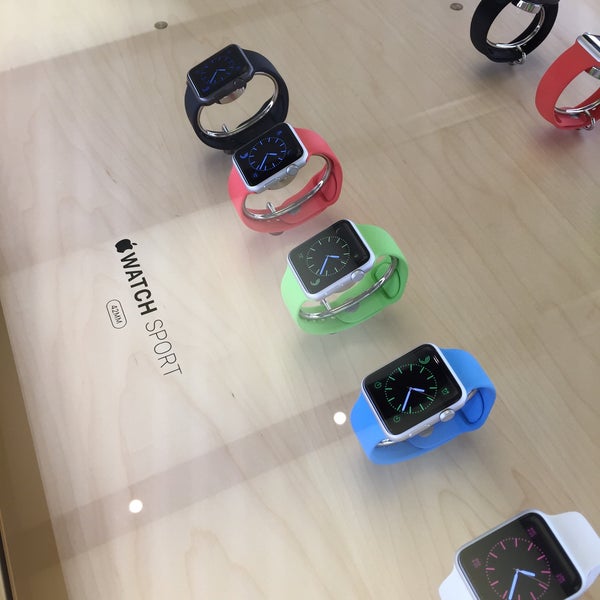 Apple Carlsbad - Electronics Store