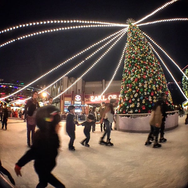 Olaf's frozen ice rink (Now Closed) - The Anaheim Resort - Anaheim, CA