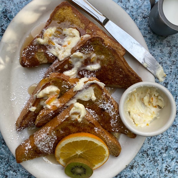 Half Day Cafe - Breakfast Spot