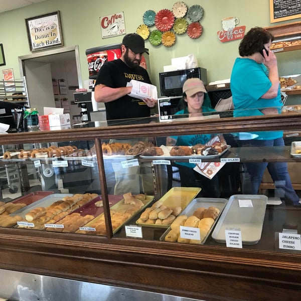 Daviss Donuts - Nederland, TX