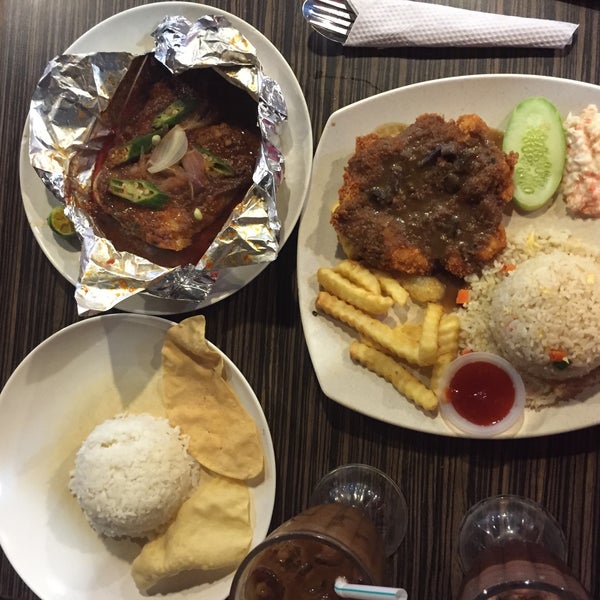 Station Kopitiam - Rawang, Selangor