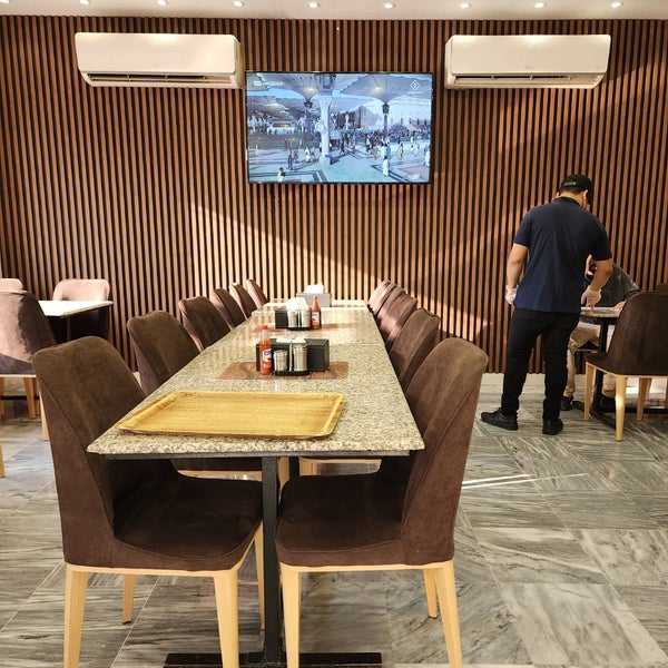 Jordanian Mansaf | المنسف الأردني - السليمانية - 55 tips from 946 visitors