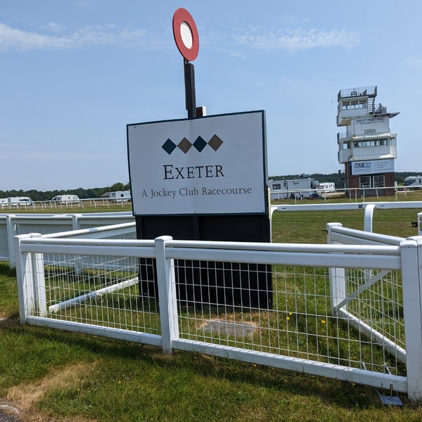 Exeter Racecourse - Racecourse in Exeter