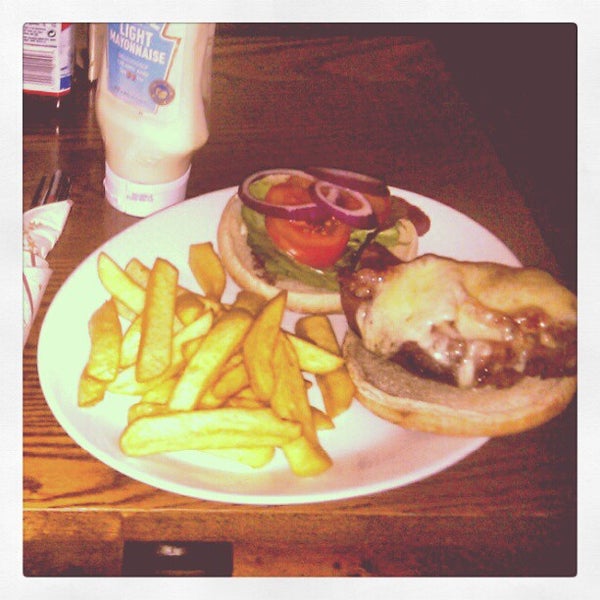 Poet's Corner (Now Closed) - Pub in Cardiff City Centre