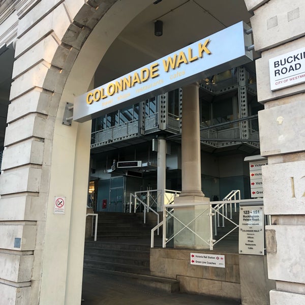 Colonnade Walk - Shopping Mall