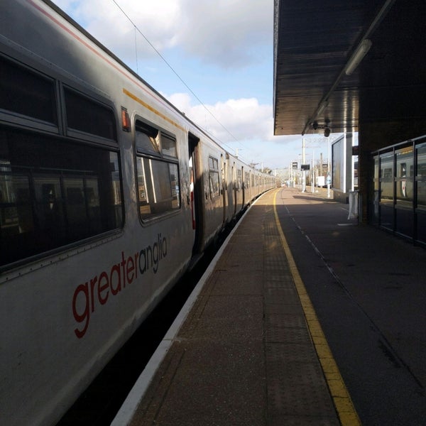 Broxbourne Railway Station (BXB) - 10 tips