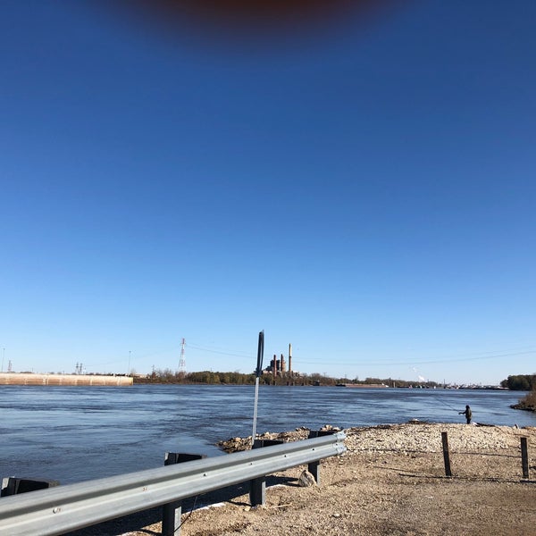 Melvin Price Locks And Dam - Dam