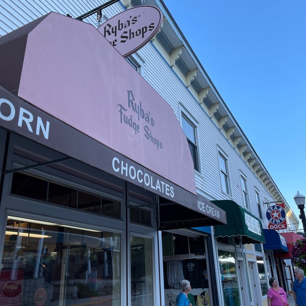 Ryba's Fudge Shop - Dessert Shop in Mackinac Island