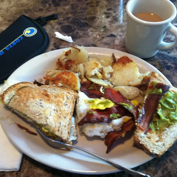 Photos at Good Earth Cafe - 19 tips from 445 visitors