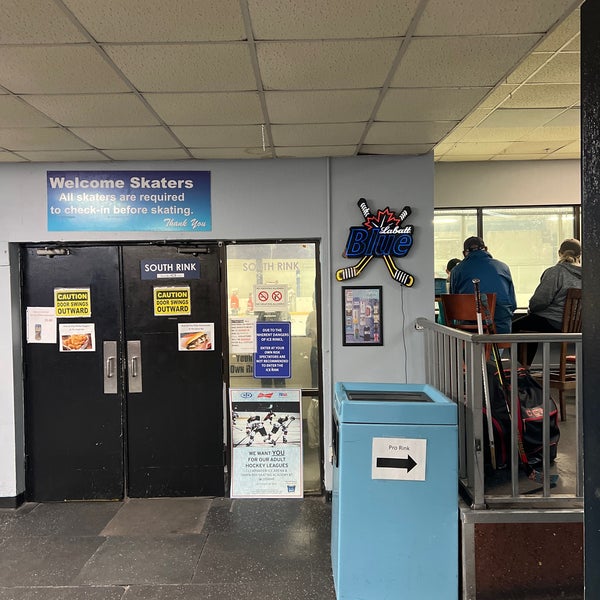 Clearwater Ice Arena - 31 tips