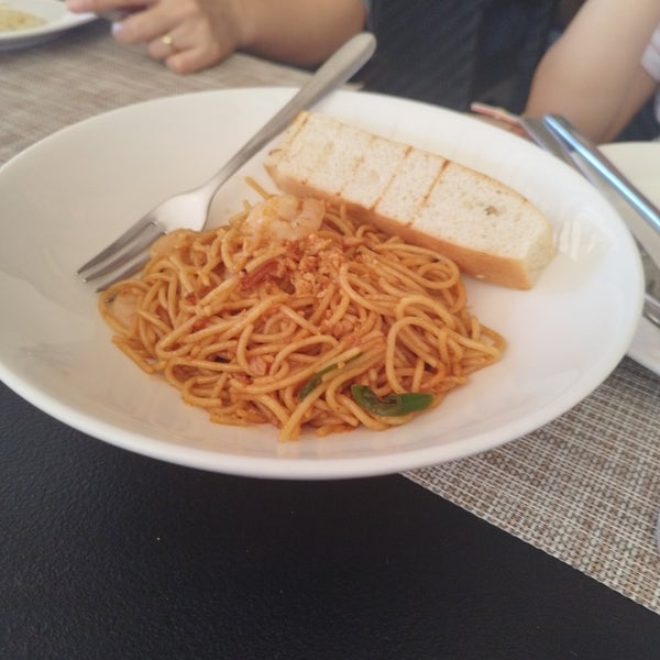 barLO Resto Lounge - 34 tips