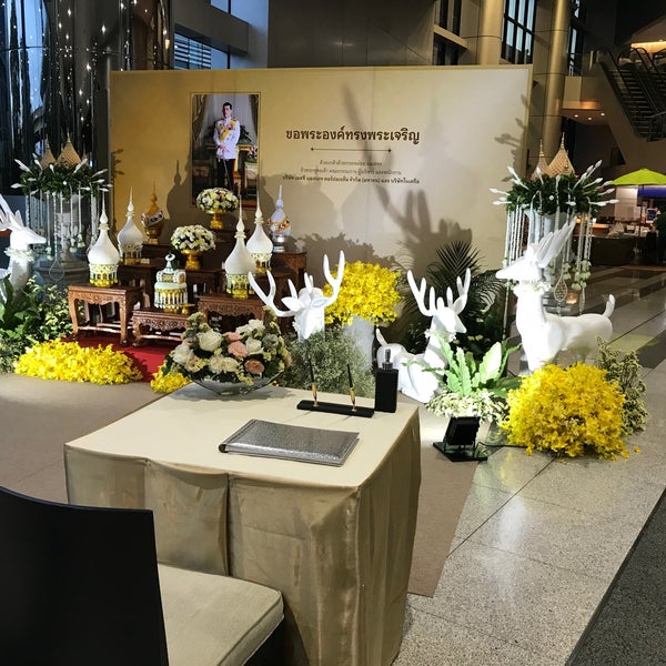 Photos at Shinawatra Tower III (ชินวัตร ทาวเวอร์ 3) - 20 tips