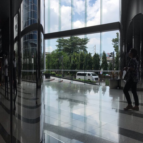 Photos at Shinawatra Tower III (ชินวัตร ทาวเวอร์ 3) - 20 tips