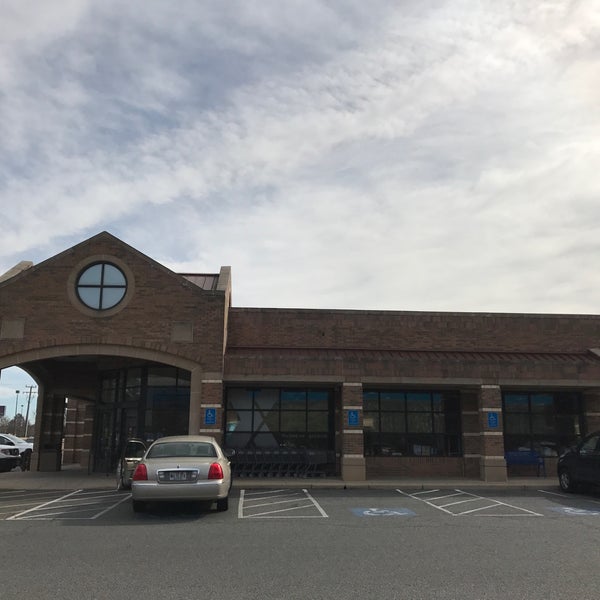 Fort Belvoir North Post EXPRESS - Fuel Station