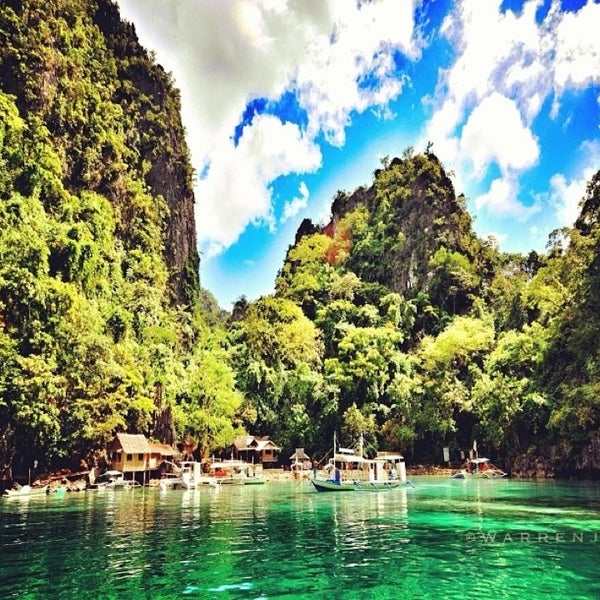 Tioga Pass Entrance Station - Road