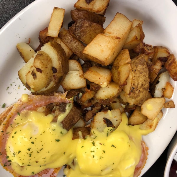 Blueline Diner - Breakfast Spot in Niagara Falls
