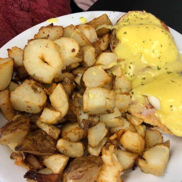 Blueline Diner - Breakfast Spot in Niagara Falls