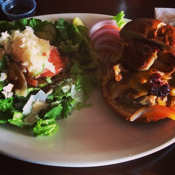 Illusion Cafe - Des Plaines, IL