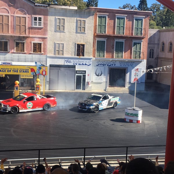 Hollywood Stunt Driver 2 - Warner Bros. Movie World