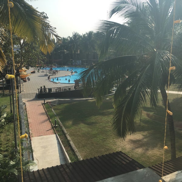 Treat Resort - Resort