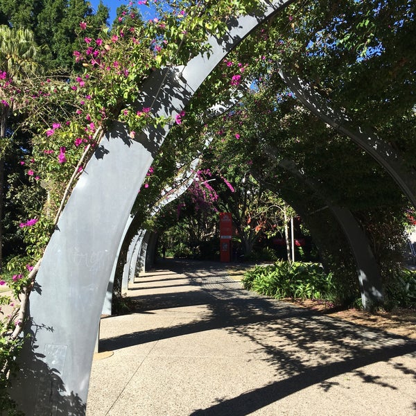 Photos at South Bank Piazza - 3 tips from 490 visitors