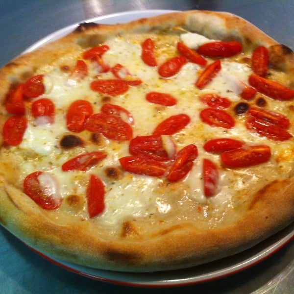 Pizza Calabria - Pizzeria in Levice