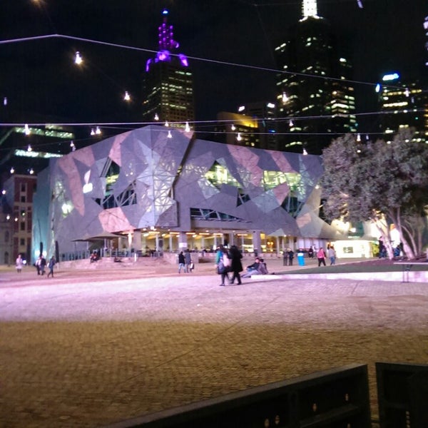 Transport Hotel - Bar in Melbourne