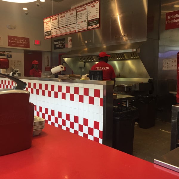 Five Guys - Downtown Columbia - 6 tips