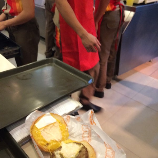Jollibee - G/F, Island City Mall