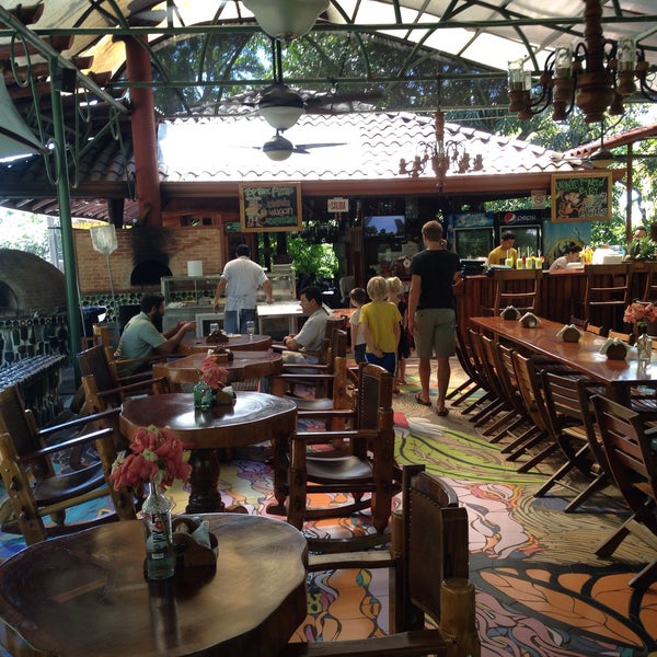 El Wagon - 200 m sur del Restaurante El Avión