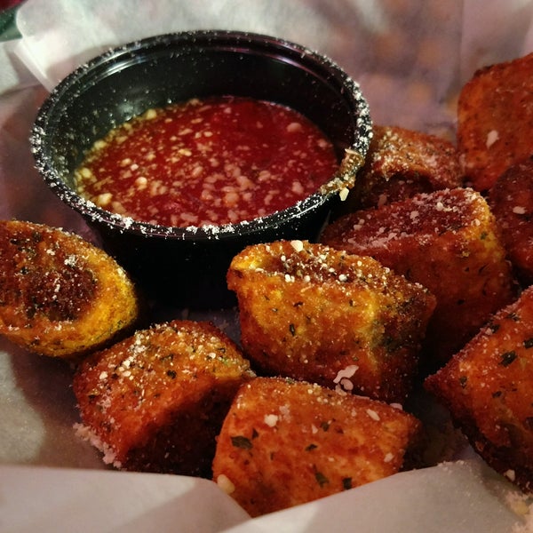 SuWallers Bar And Grill - 2101 N Warson Rd