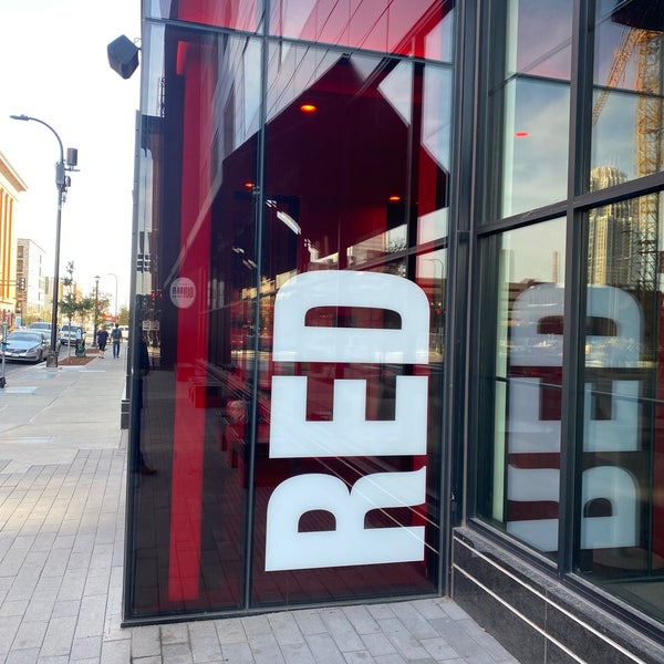Radisson RED - Downtown East - 609 S 3rd St