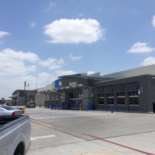Photos at Walmart Supercenter - San Isidro - 2615 Ne Bob Bullock Loop