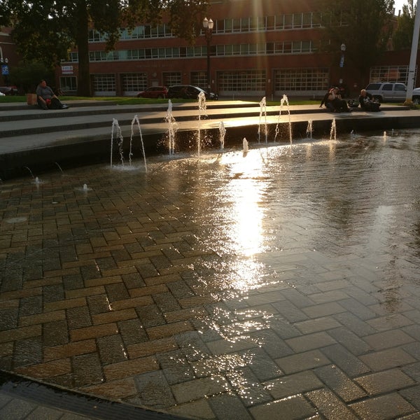 Bill Naito Legacy Fountain - Tom McCall Waterfront Park