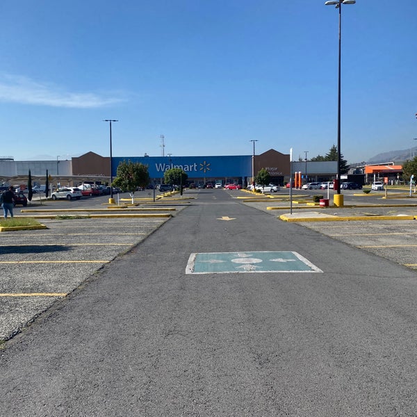 Walmart - Toluca de Lerdo, México