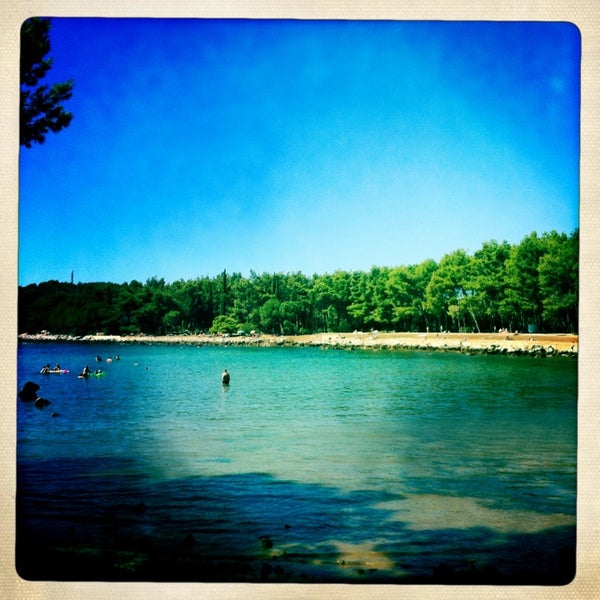 Plaza Cuvi - 7 tips from 346 visitors