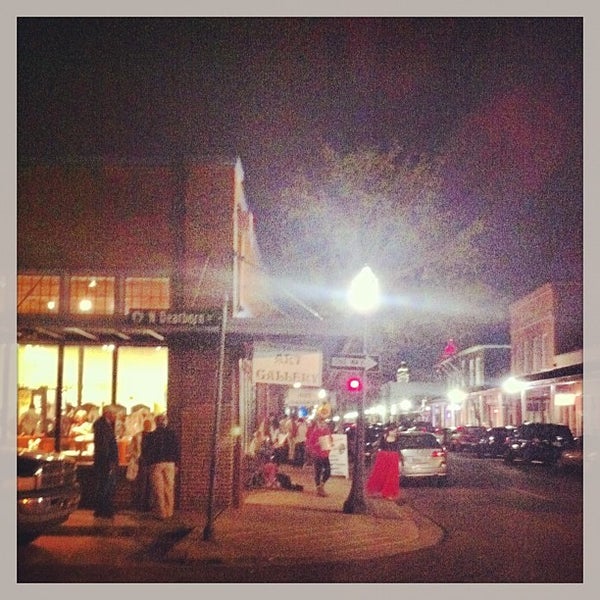 Cathedral Square Gallery - Art Gallery in Central Business District